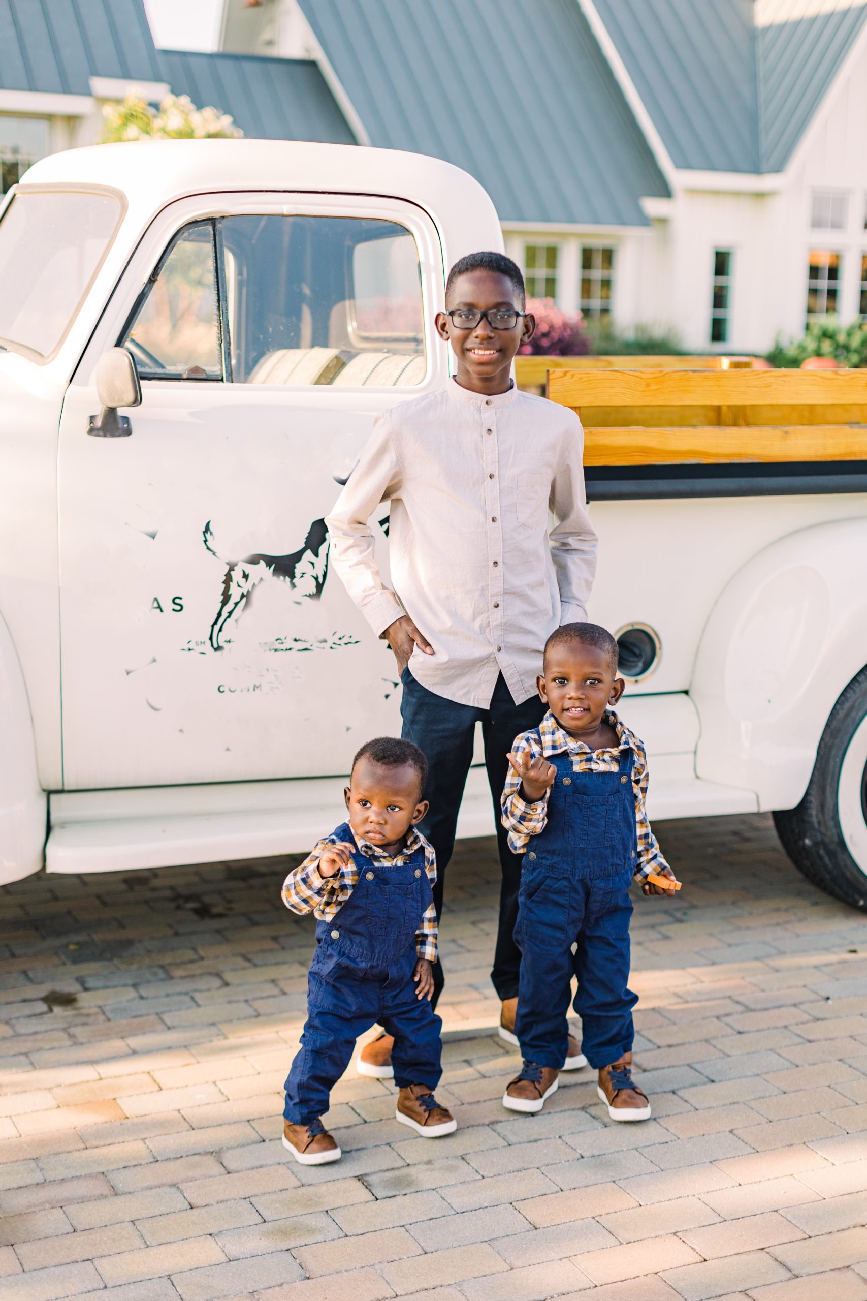 5 tips on styling outfits for fall family photos | Fall outfit ...